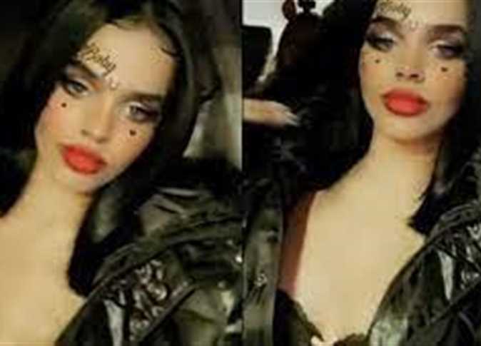 In Pictures: Rahaf Al-Qunun Goes Topless for OnlyFans.. and Displays Her Bare Bottom in ...